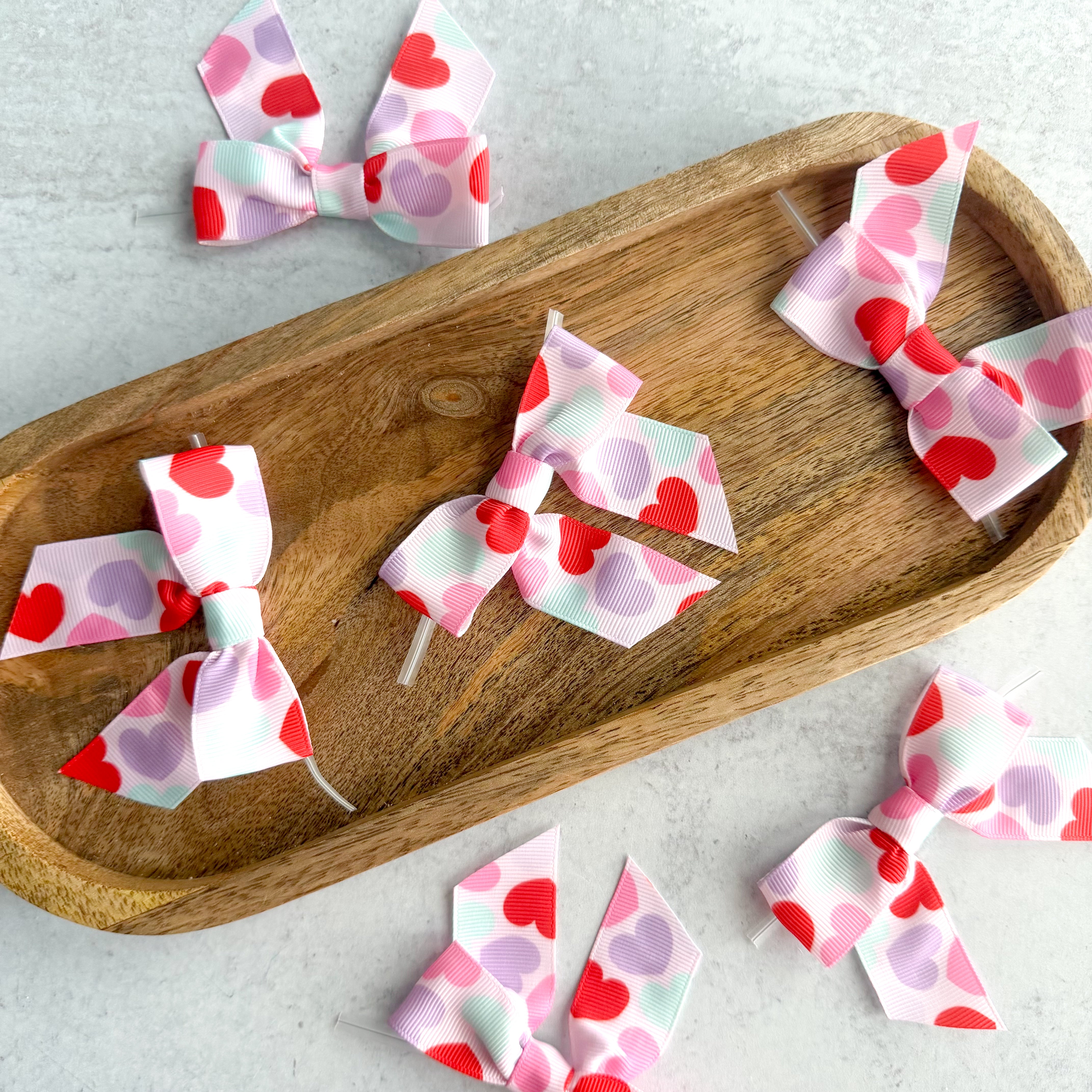 big hearts pre-tied 4" grosgrain bows with clear twist ties - set of 2 ...